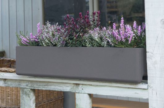 Contemporary Garden Planters, Plant Pots & Containers - IOTA UK