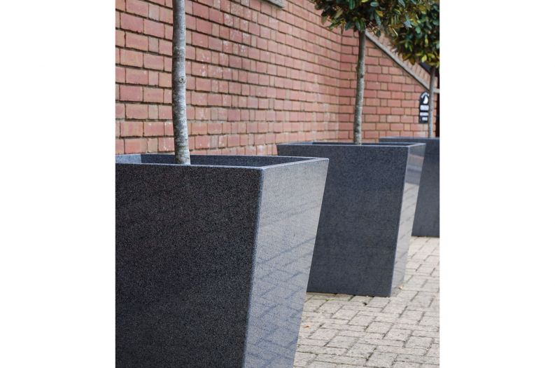 Residential Garden Planters, Plant Pots and Large Plant Containers - IOTA